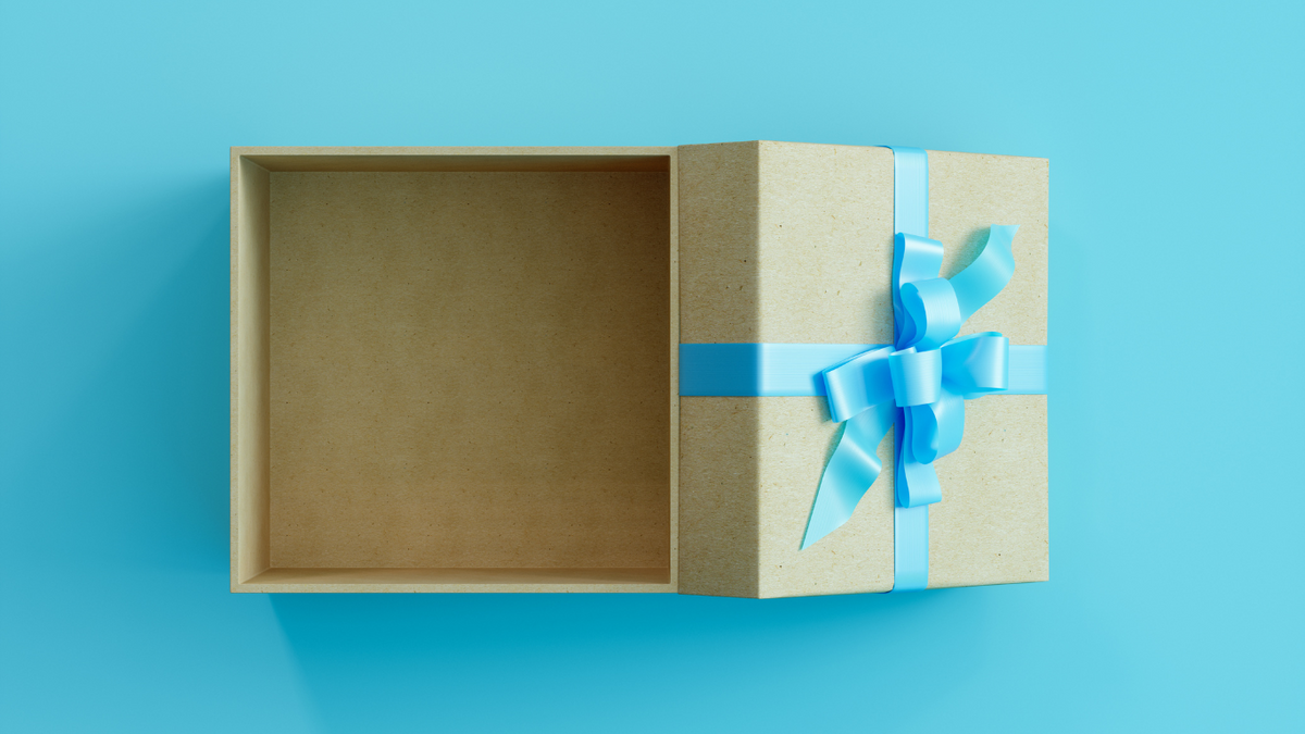 When Is the Right Time to Give a Gift to a New Client? – The Lydia Line